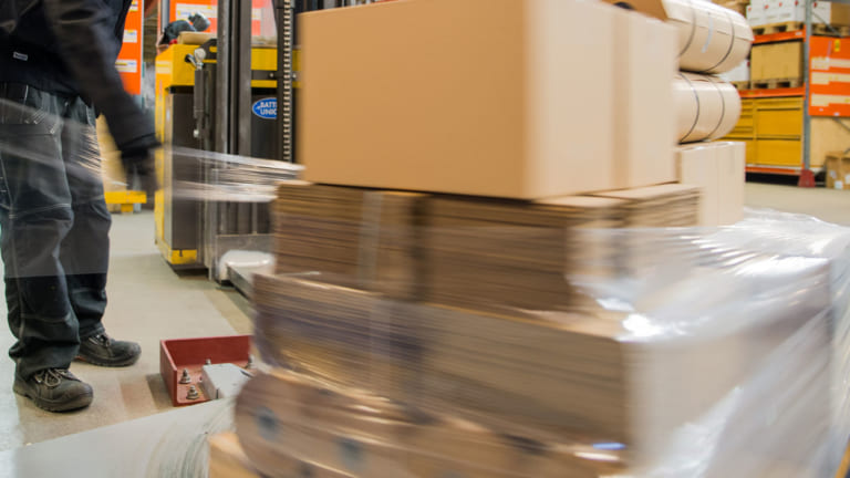 How Using High-Clarity Stretch Film Reduces Packaging Waste - Hanpak ...